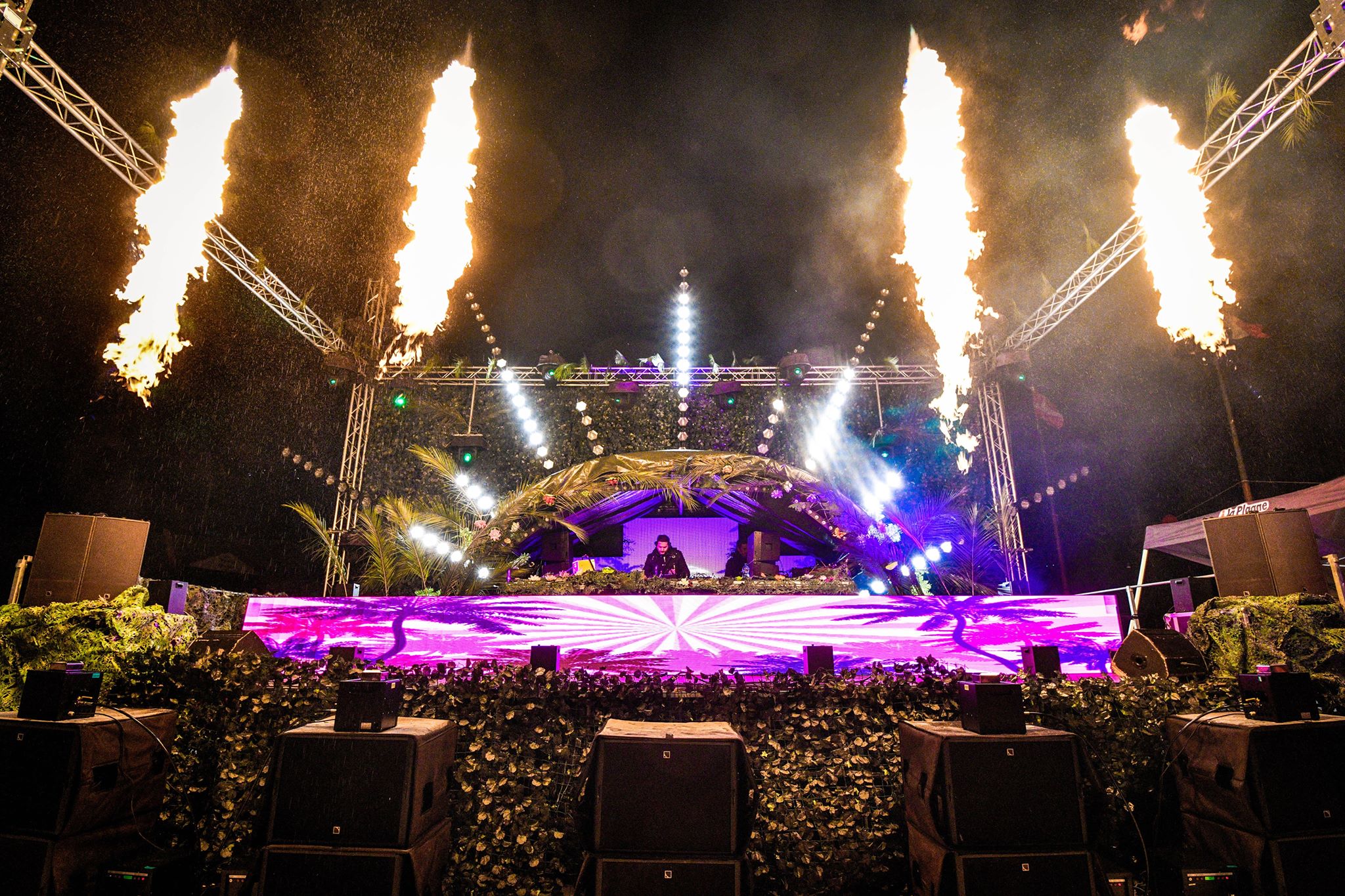 New Year celebrations » Portman Lights - Decorative Stage Lighting